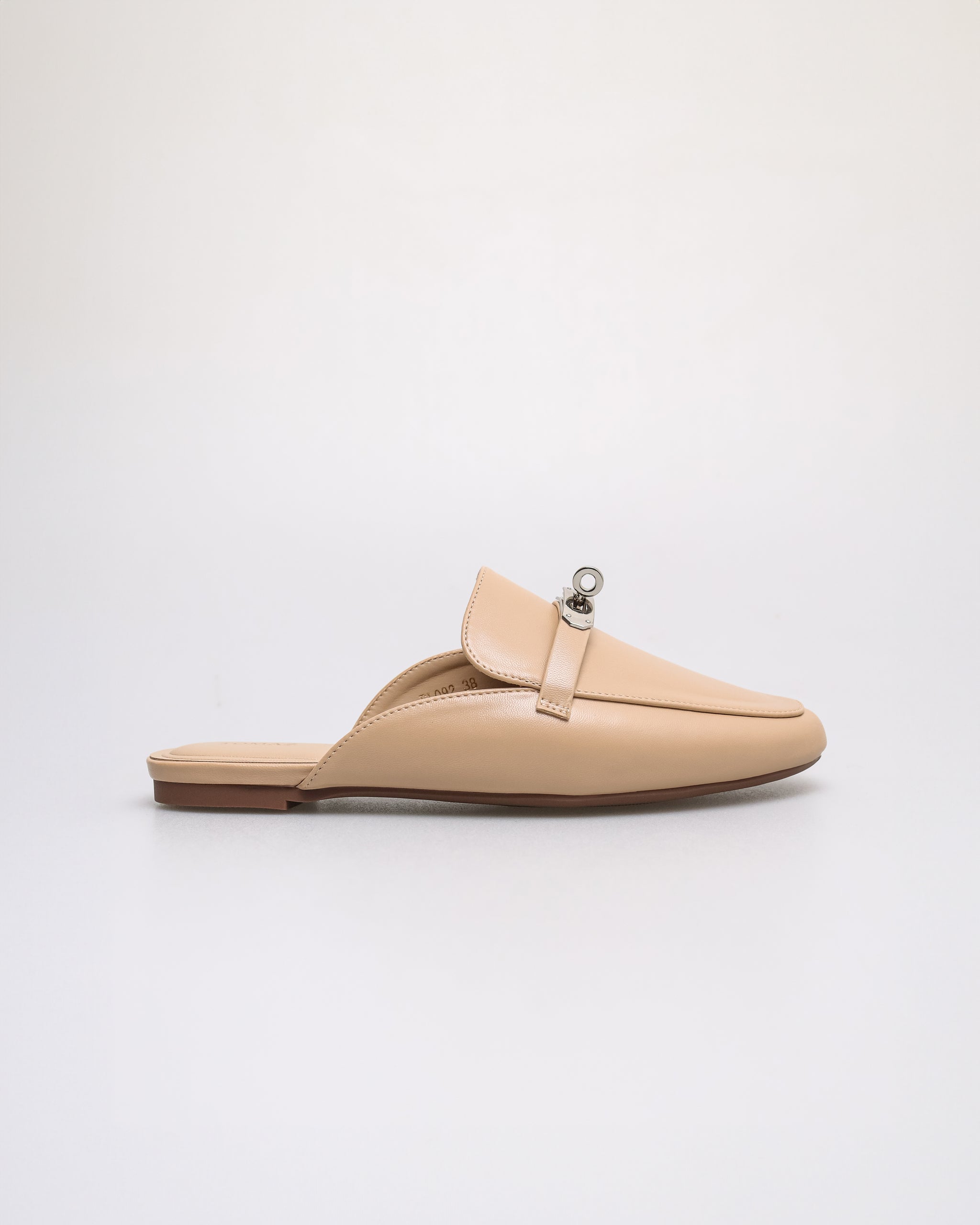 Tomaz FL092 Ladies Vault Charm Mules