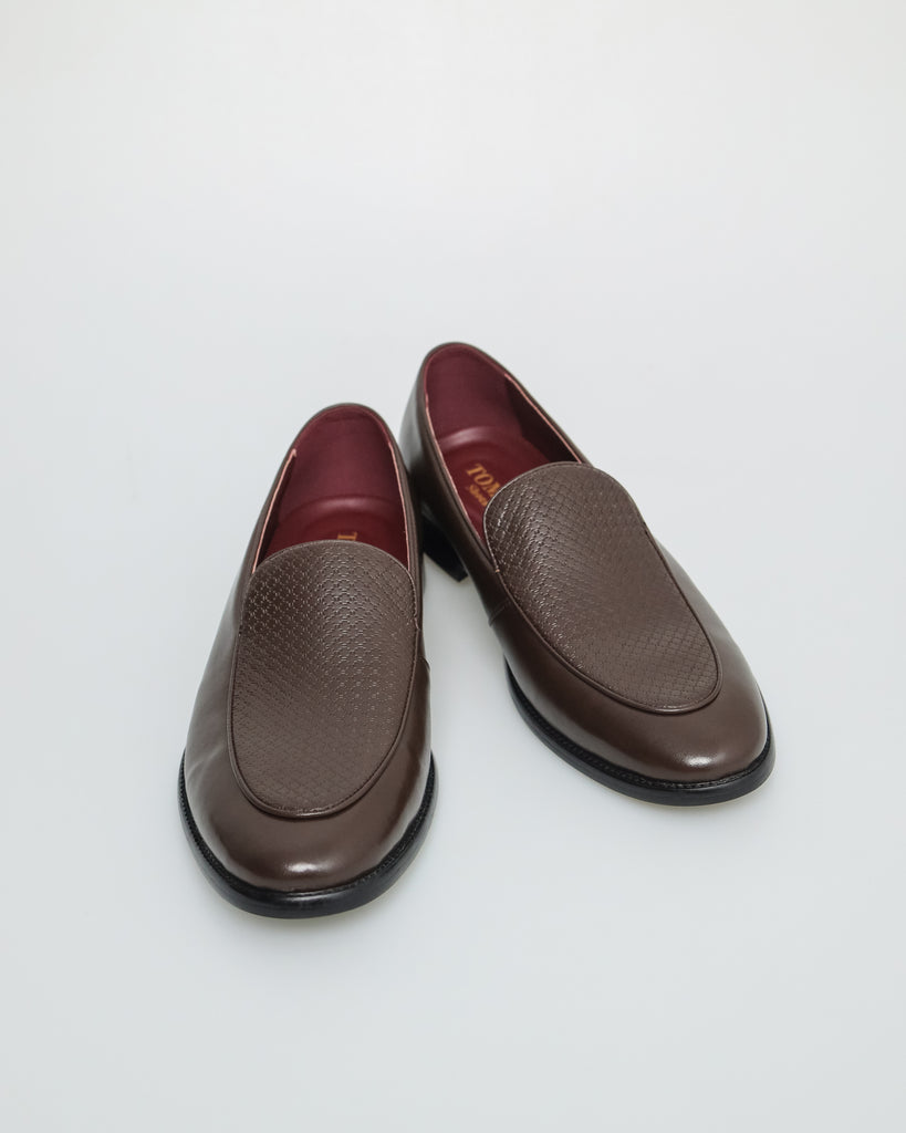 TOMAZ | Men's and Ladies Shoes, Watches, Bags, Furniture and more.