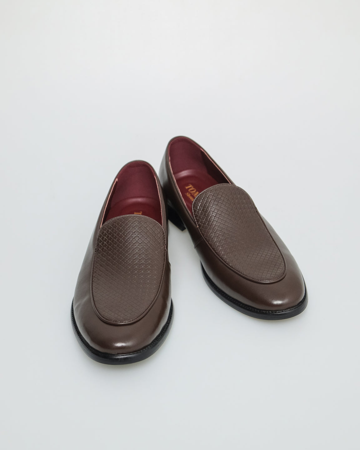 TOMAZ | Men's and Ladies Shoes, Watches, Bags, Furniture and more.
