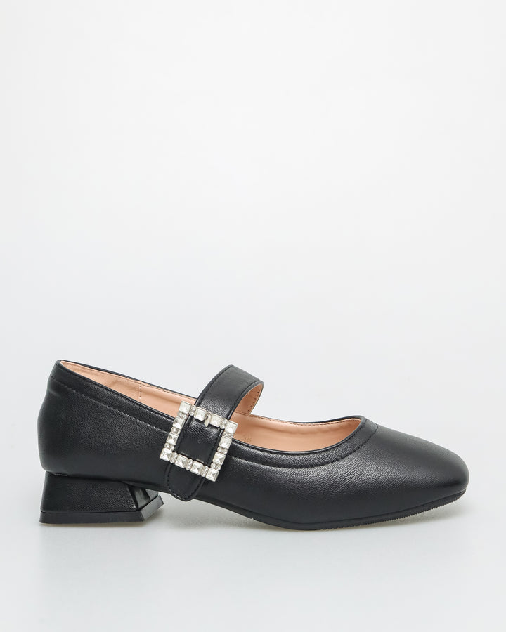 Low Heels – TOMAZ