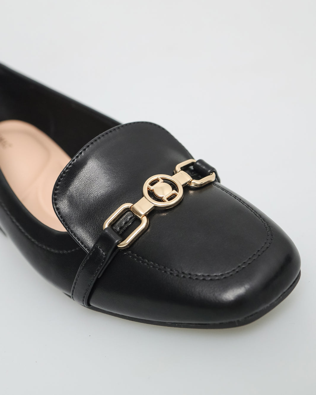 Low Heels – TOMAZ