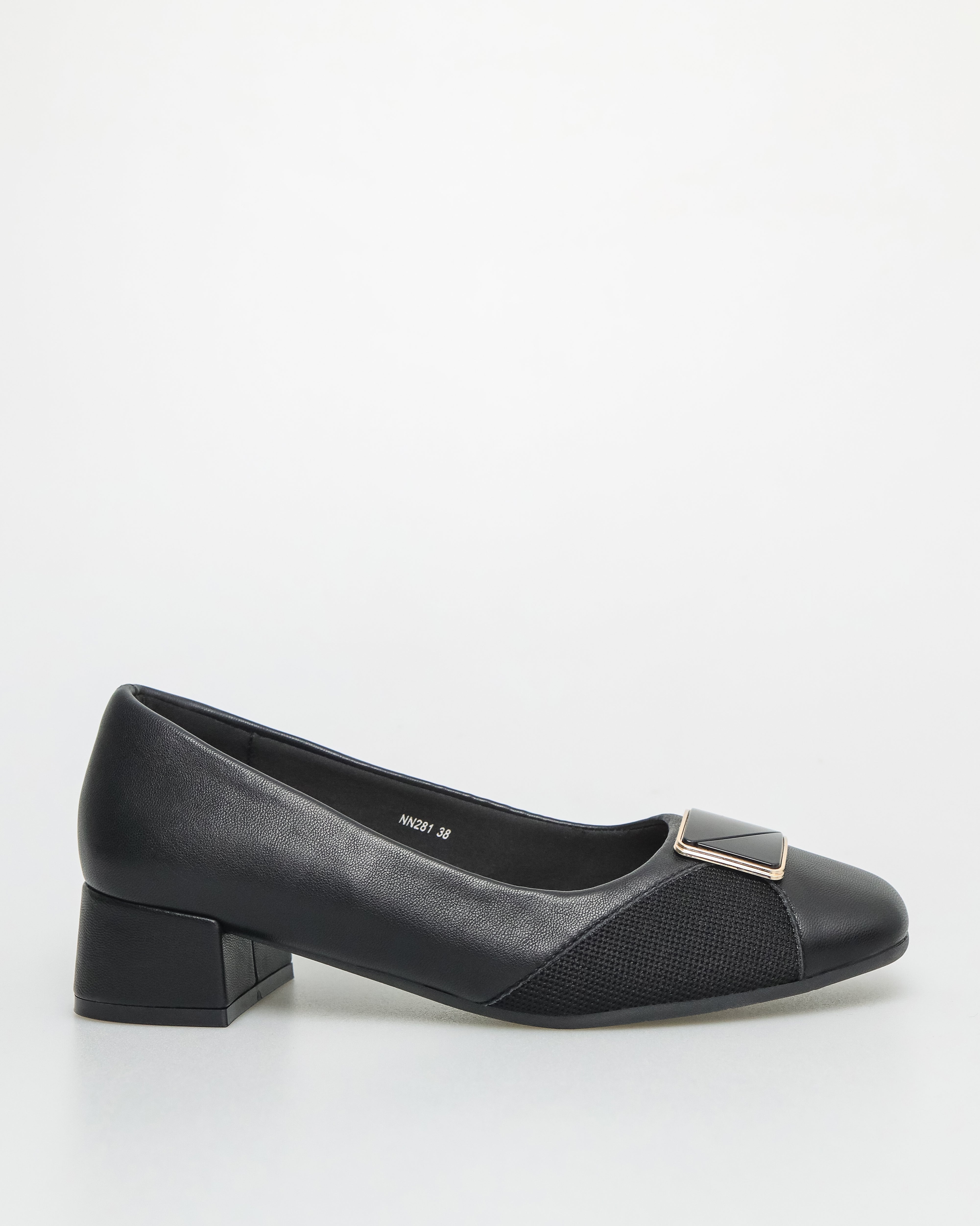Low Heels – TOMAZ