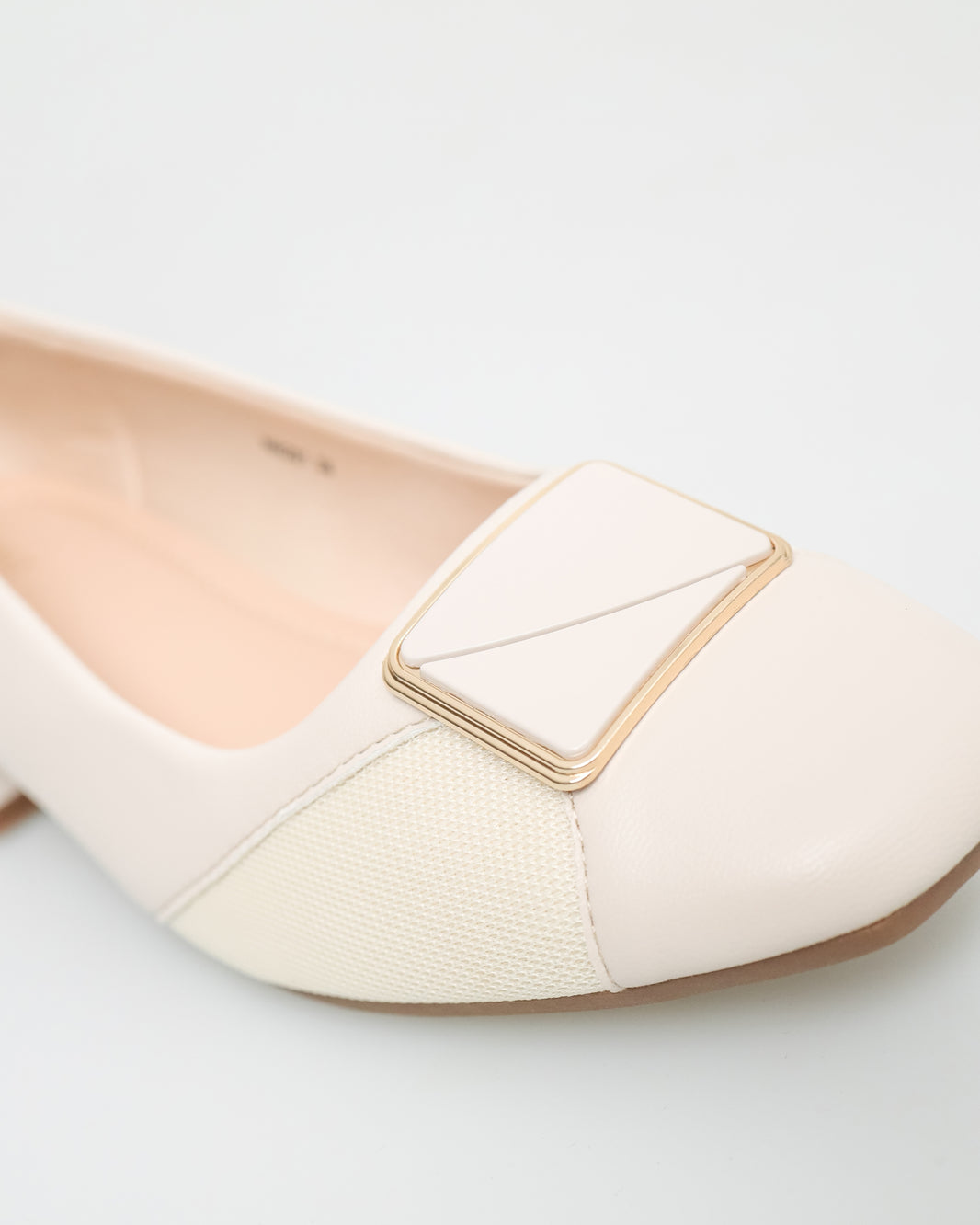 Low Heels – TOMAZ