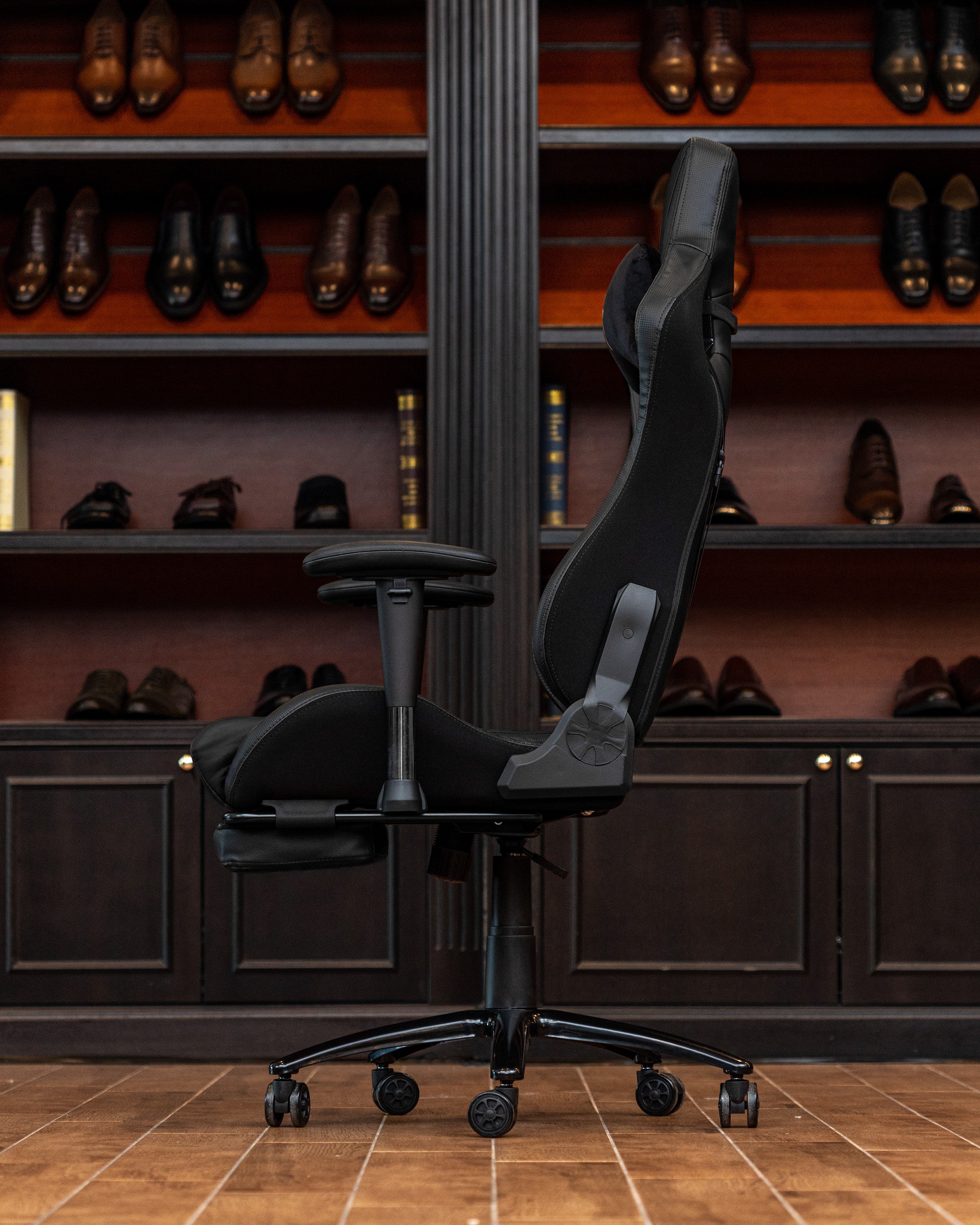 Gaming Chairs – TOMAZ